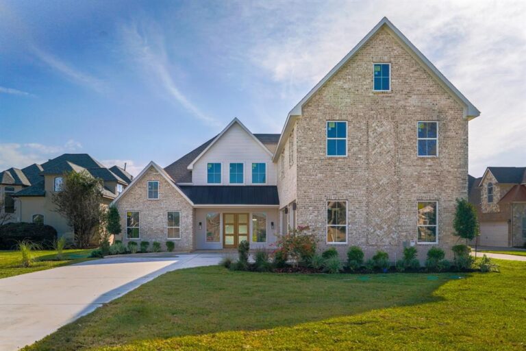 11585 Grandview Dr. - Heron Homes Inc.